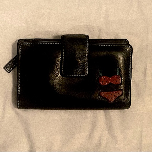 Fossil | Other | Genuine Leather Fossil Trifold Wallet | Poshmark
